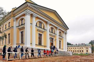 Russian media provide a first look at the progress of the recreation of ...