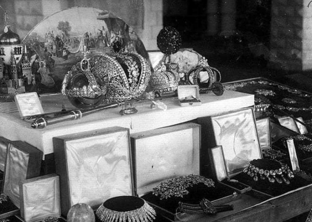 The Bolshevik sale of the Romanov jewels | Nicholas II