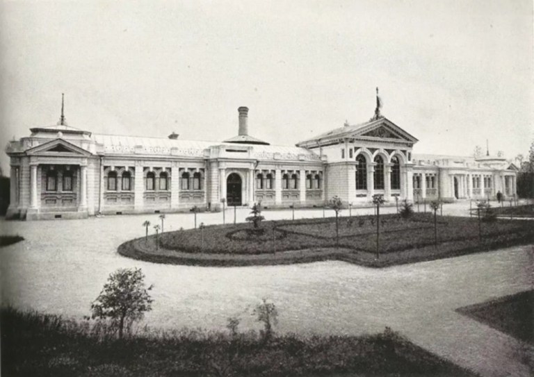 The Upper Nikolaev Baths, named after Nicholas II in Yessentuki ...